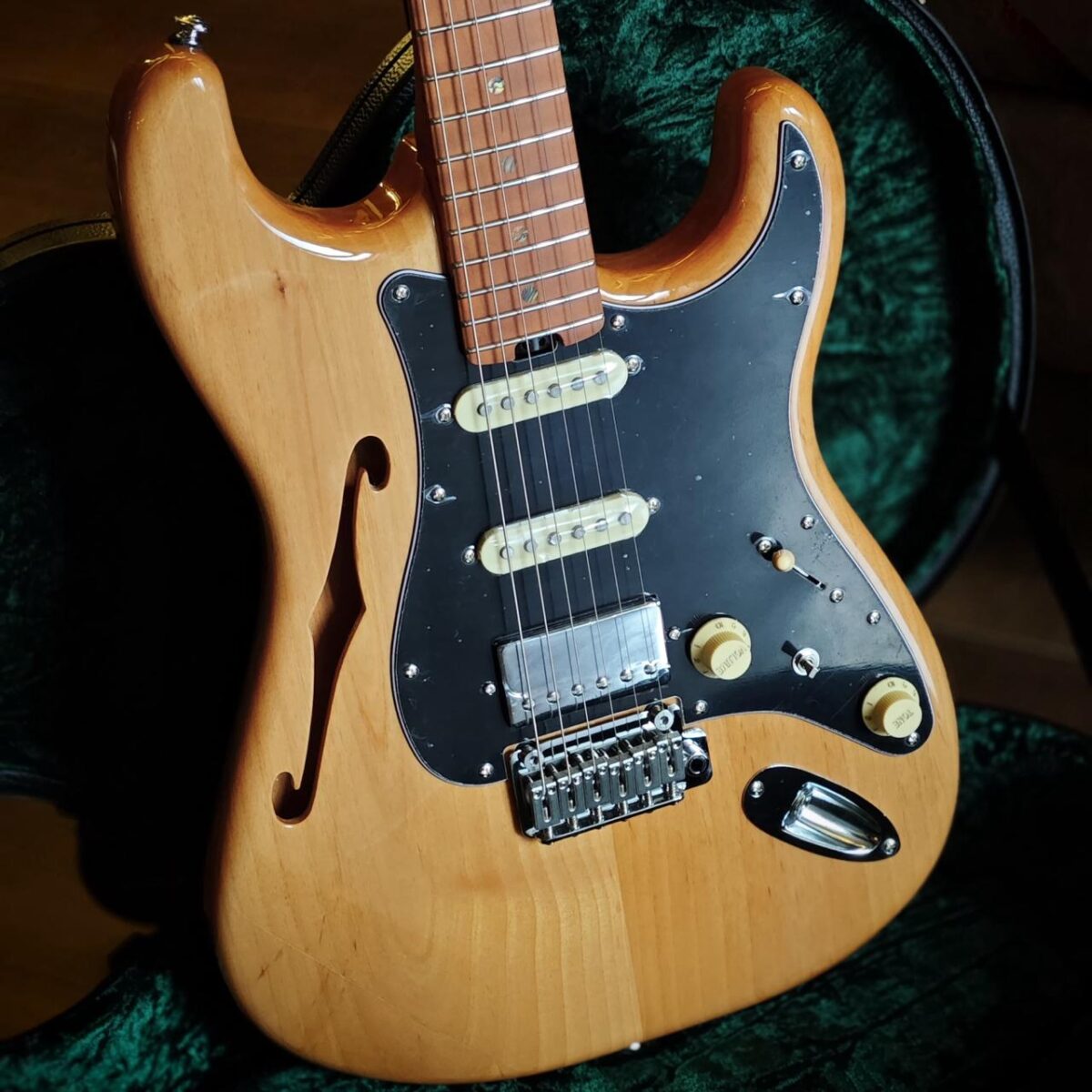 Buy Electric Guitars Online in India | The Stockist